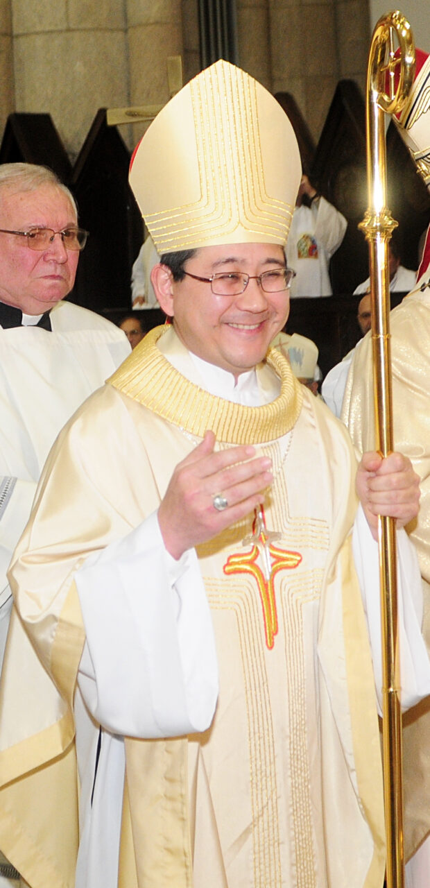 Livro conta a história de Dom Julio Endi Akamine, primeiro arcebispo ...