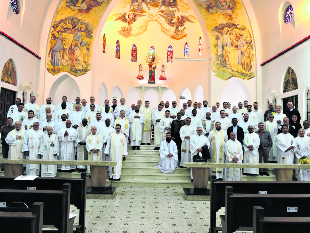 Clero, fiéis e bispo dão testemunho de fé em celebrações na Região ...